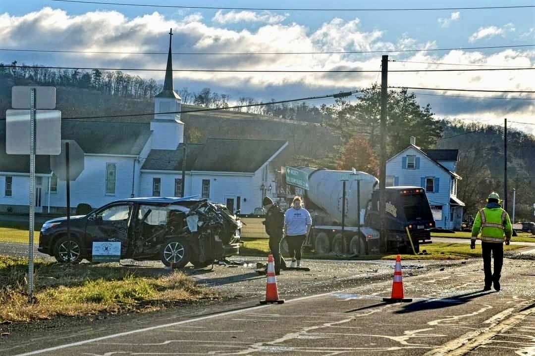 Three people injured after collision in Clarkstown | News, Sports, Jobs ...